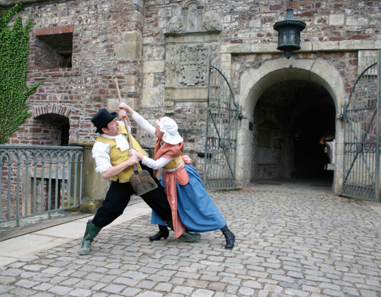 Bad Pyrmont: Szenische Schlossführungen „Oh Trampel, meine Nerven ...