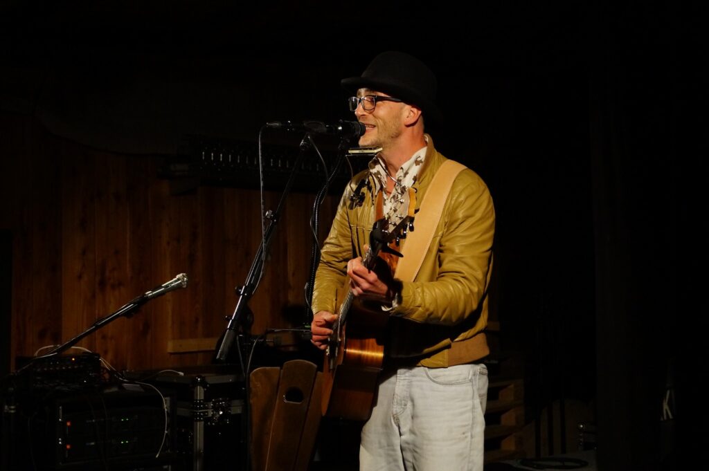 Hameln: Markuz Walach im Papa Hemingway – radio aktiv